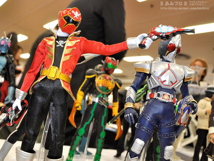 Project BM Kamen Rider And Gokai Red At Miyazawa Model Expo - Tokunation