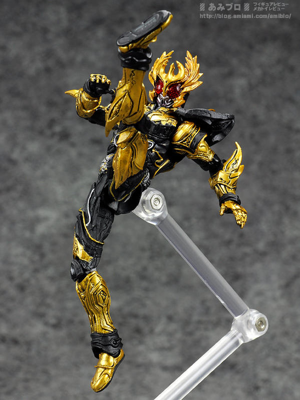 SIC Kiwami Tamashii Kamen Rider Kuuga Rising Ultimate Form Preview ...